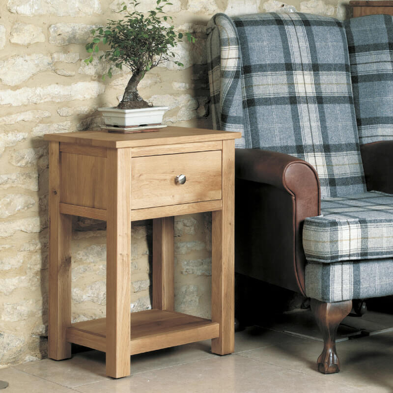 Solid Oak Lamp Table or Bedside Cabinet, 1 Drawer